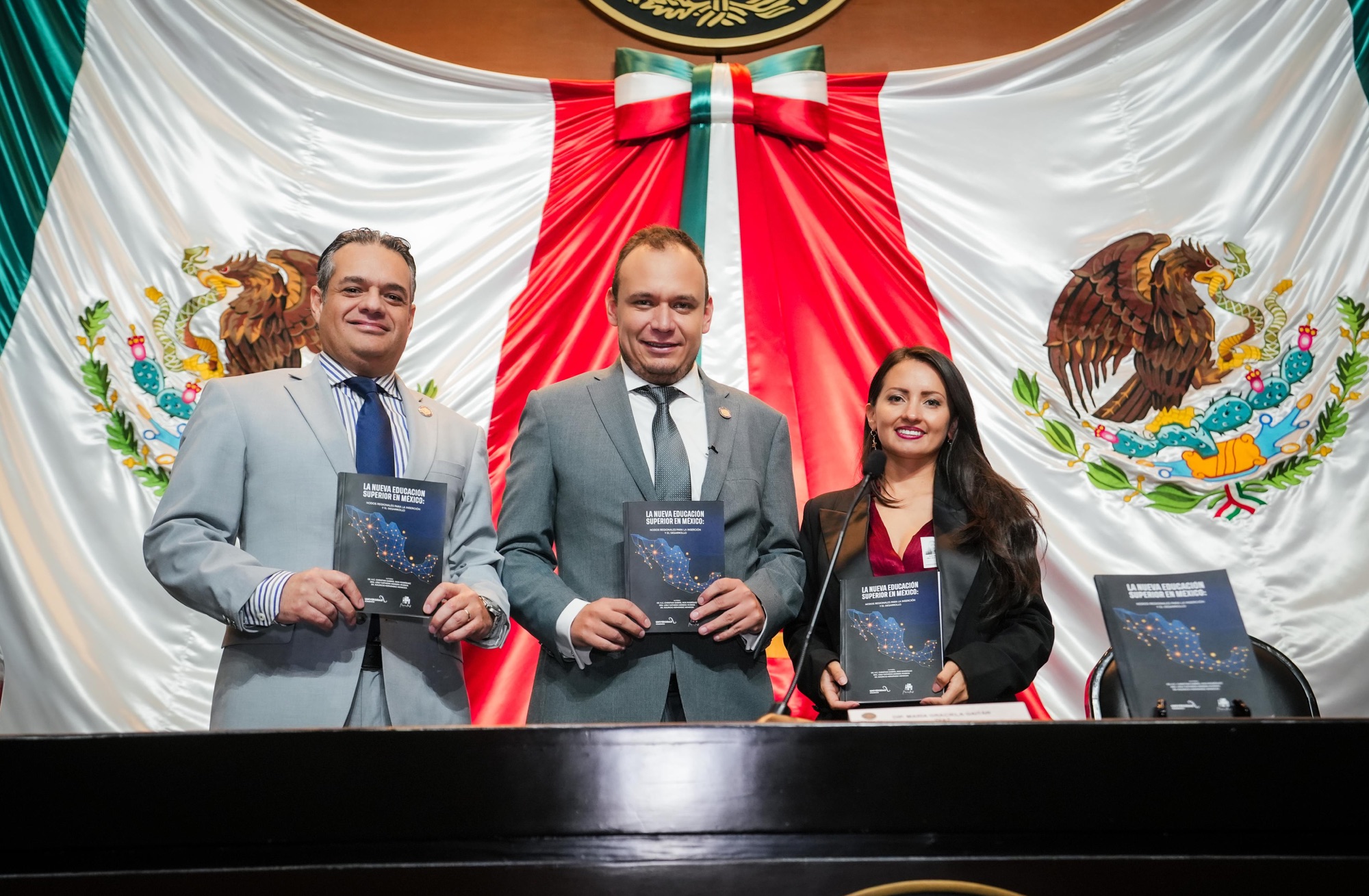 Director de ICE México, Christian Ríos presentó el libro “La Nueva ...